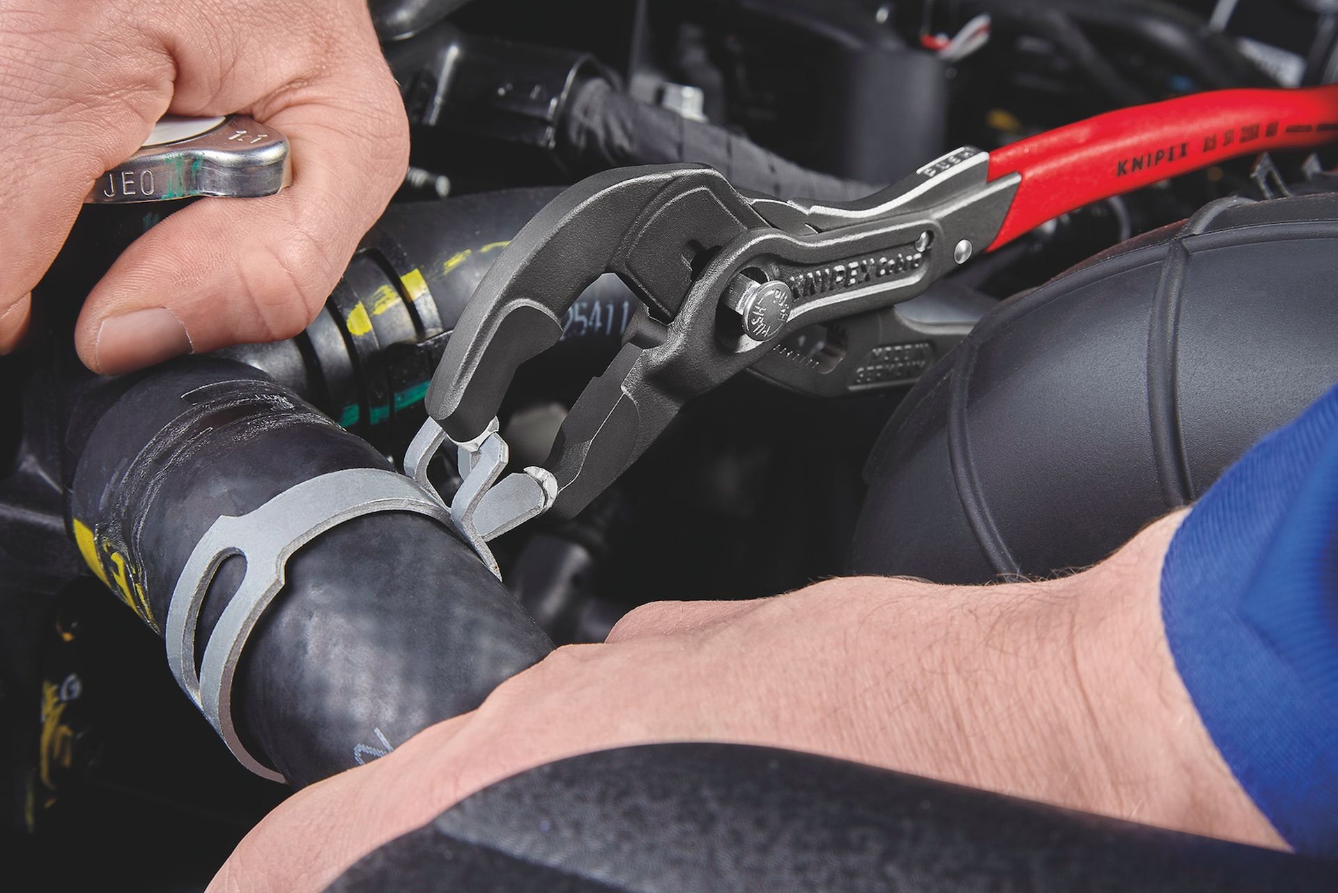 Knipex Tools Unveils Locking Hose Clamp Pliers | 2016-08-31 | Auto ...